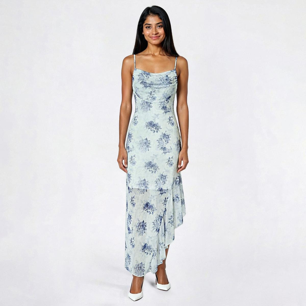 Click here for Juniors No Comment Asymmetrical Hem Paisley Rose M... prices